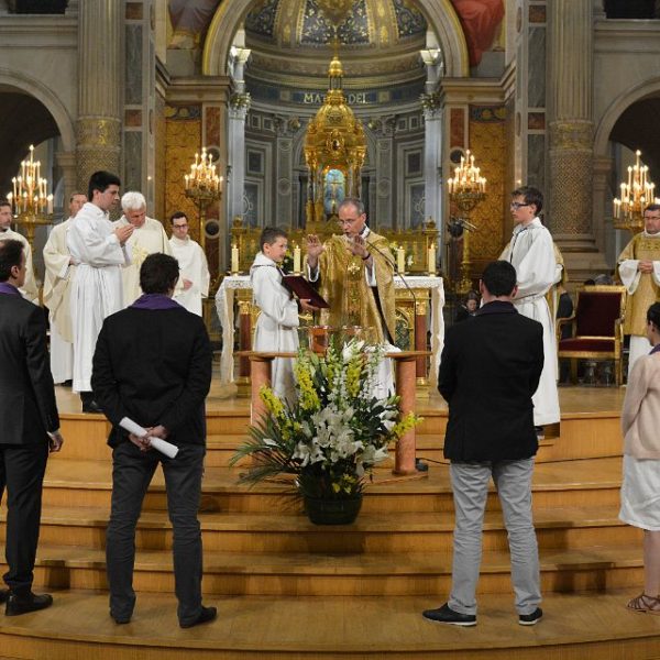 Baptême des adultes - Paroisse Saint-François-Xavier